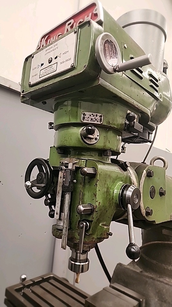 King Rich KR-V3000 Vertical Milling Machine | Hilco Global APAC